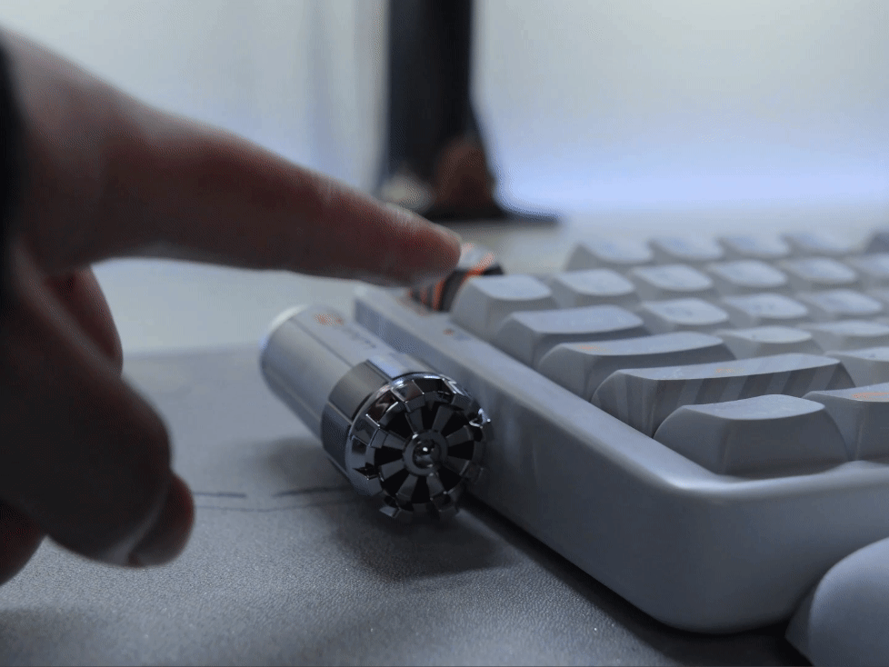 KeysMe Lunar 01 | Rocket-Ship Magnetic Fidget Spinner – KEYSME